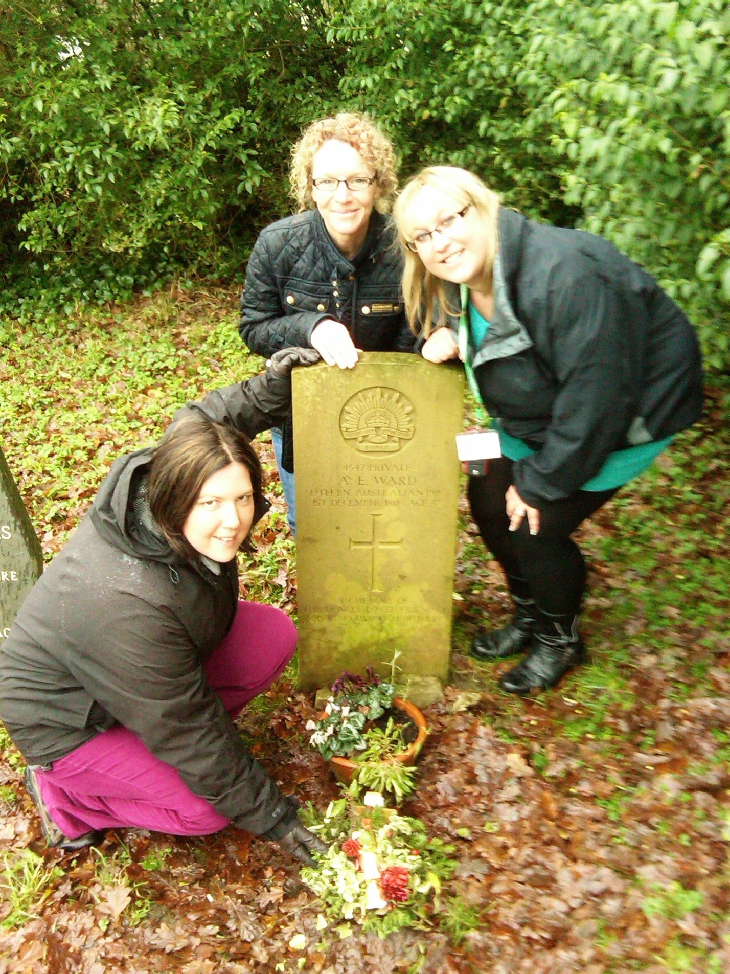 War Grave wreath presentation in Darwen Cemetery – Friends of Darwen ...